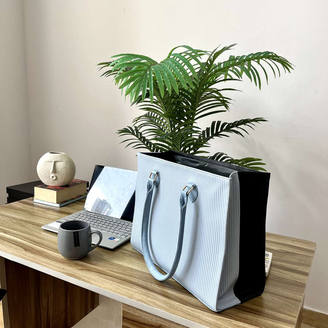 Fluted Reversible Tote Bag – The Wedding Element